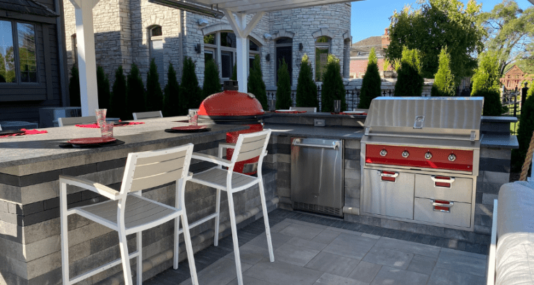 How to Build an Outdoor Kitchen with PaversPavestone Brick Paving